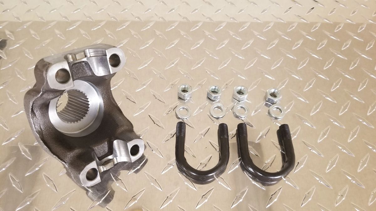 RDP XTREME: FORGED 1410 SERIES 32 SPLINE NP205 U-BOLT END YOKE KIT