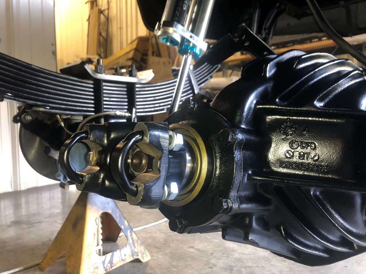 RDP XTREME: FORGED 1410 SERIES GM 10.5" & AAM 11.5" U-BOLT END YOKE KIT