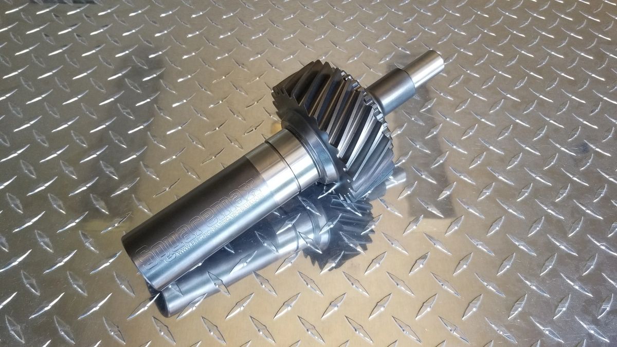 SQUAREMAX: HD 29 SPLINE FEMALE NP205 INPUT SHAFT