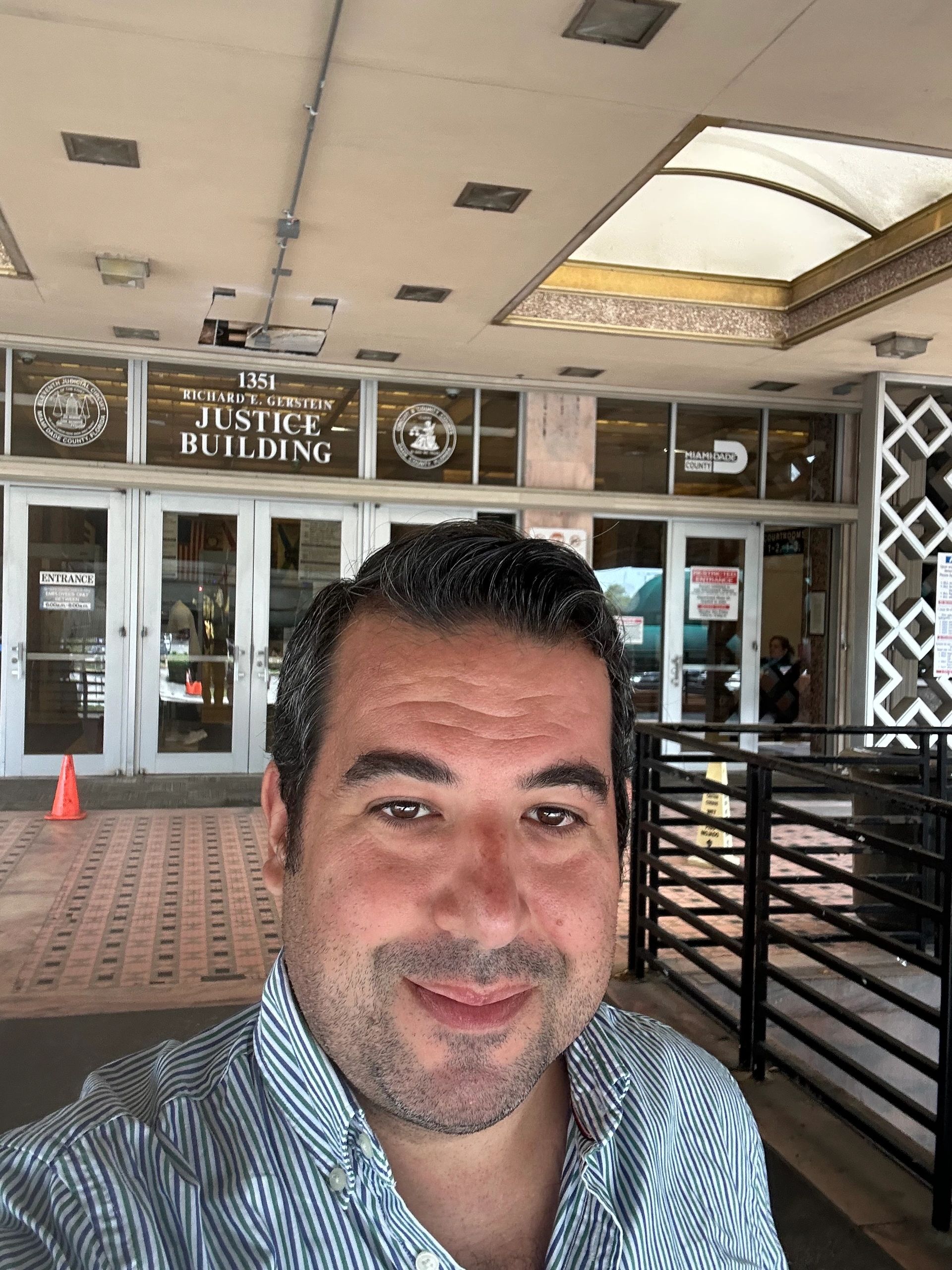 Primer perito médico forense español en Miami