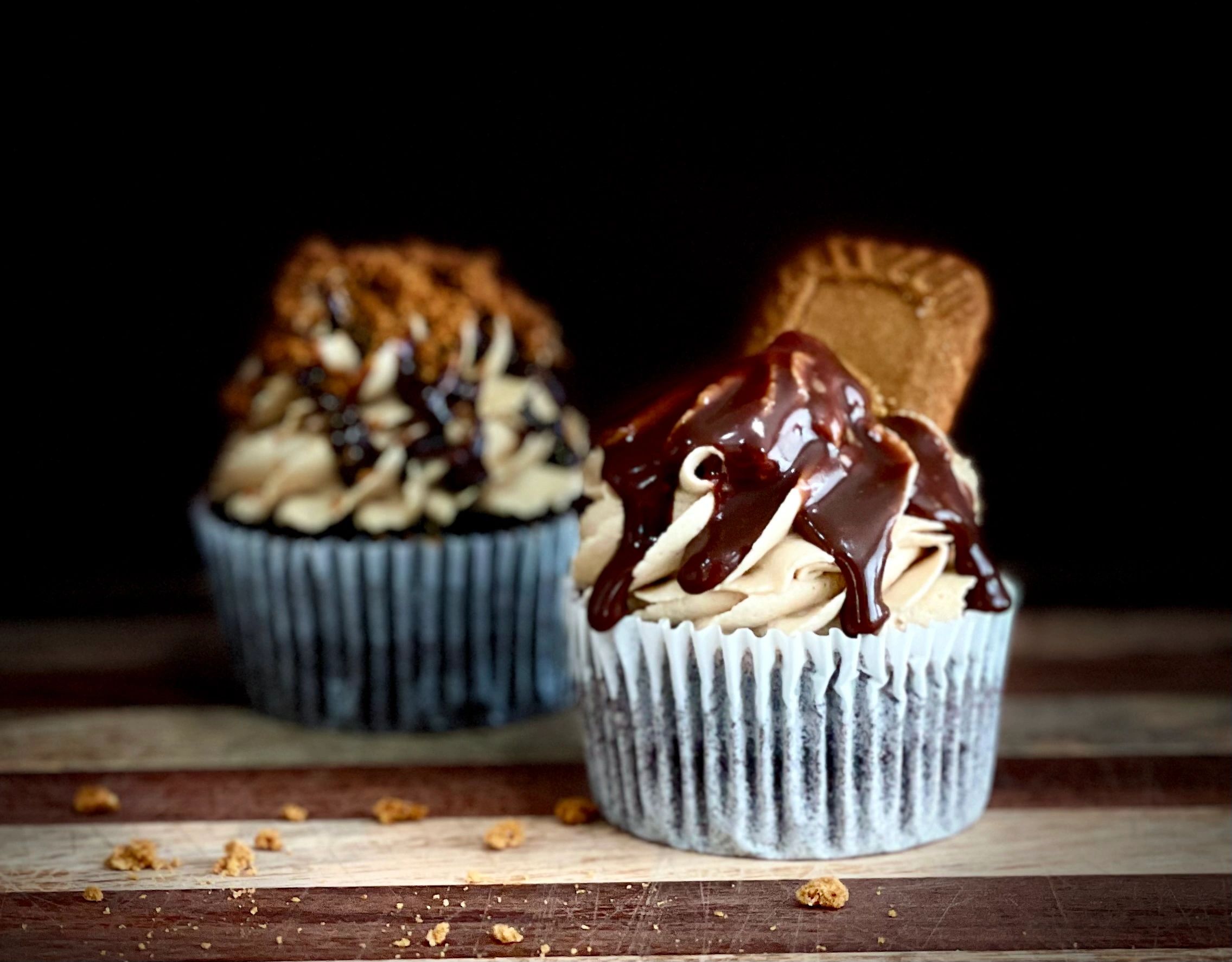 Cupcakes, Cookies, Brownies - Baking Spirits Bright Cupcakes