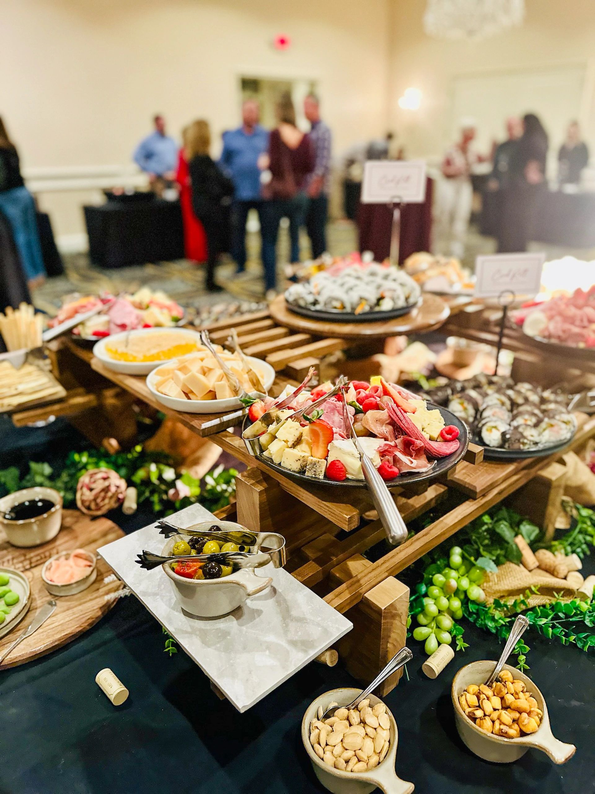 How a Banquet Riser System Transforms Buffet Food Presentation