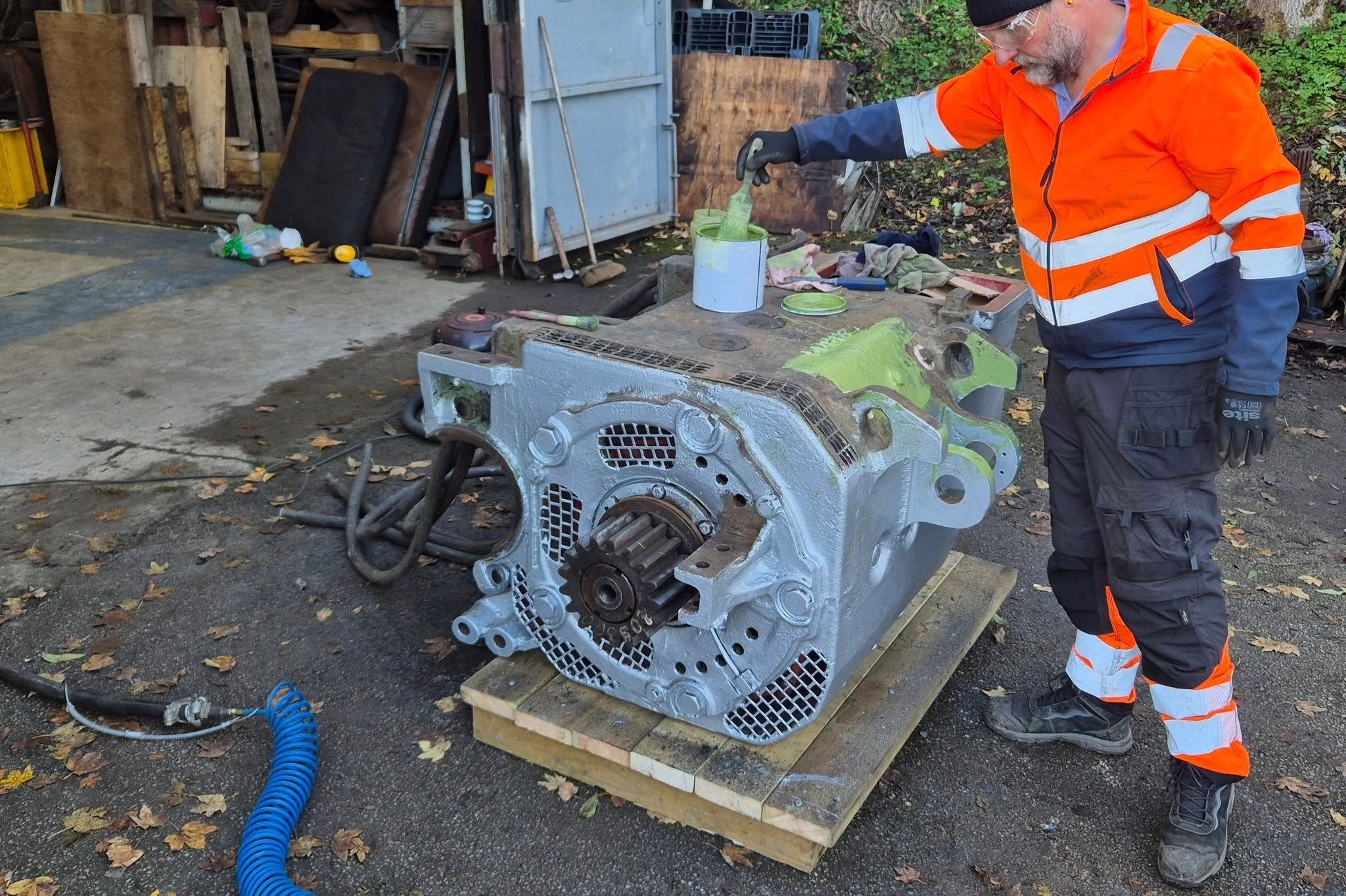 3rd traction motor is painted