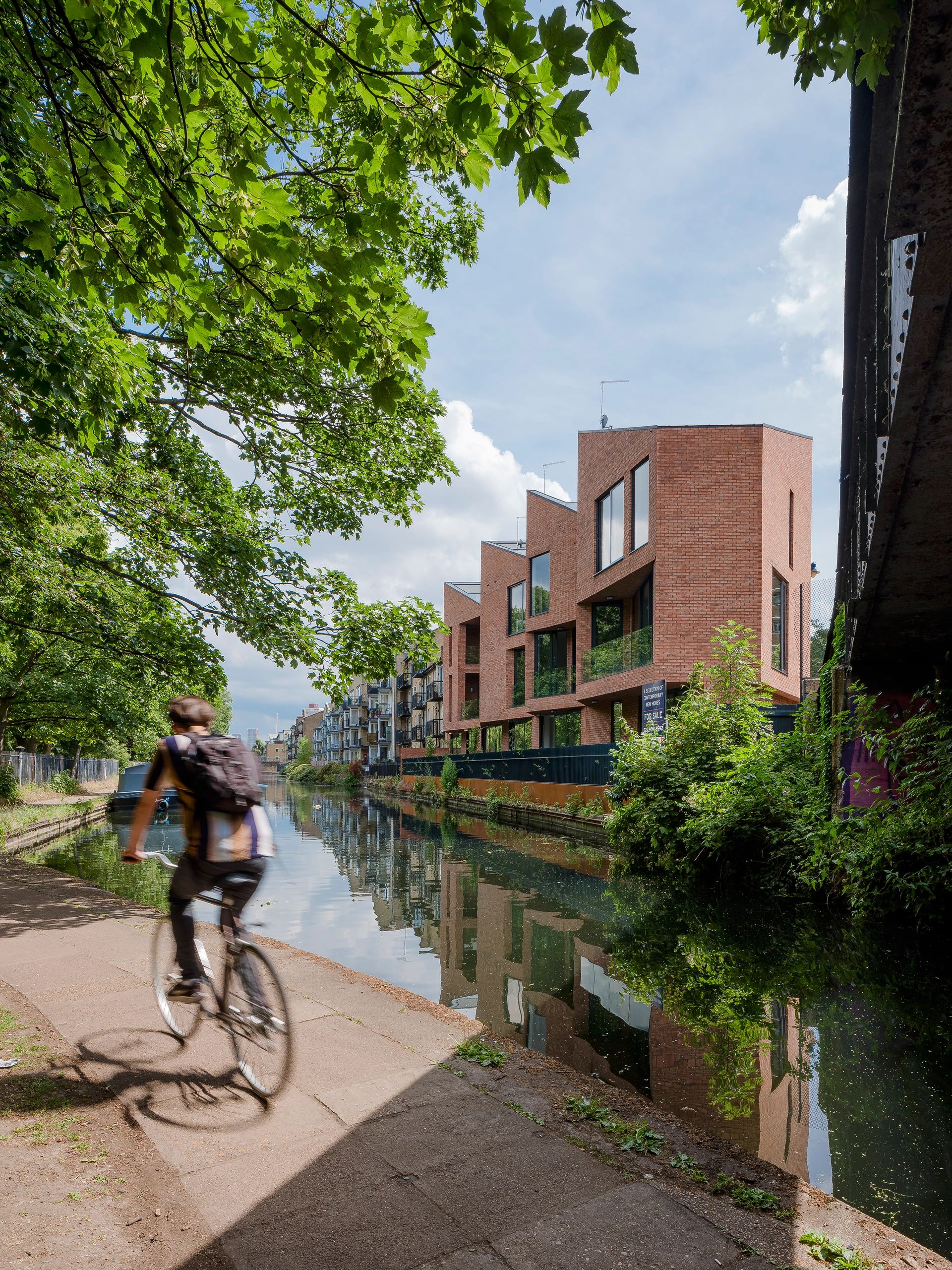 DI-STIL COMMERCIAL, CONTEXTUAL AND SOCIAL VALUE BY DESIGN