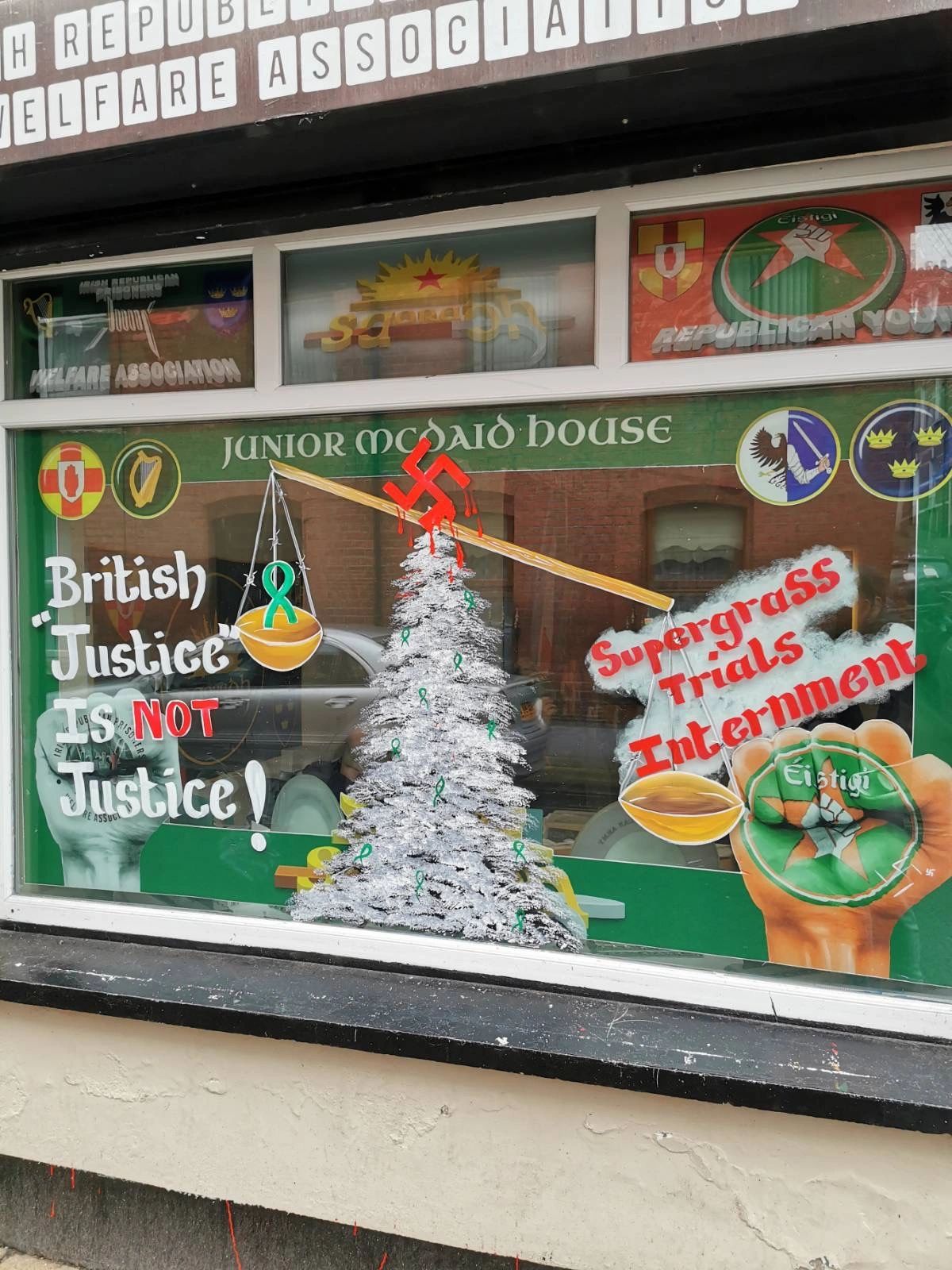 Saoradh HQ Christmas Display Focuses On British “Justice” System