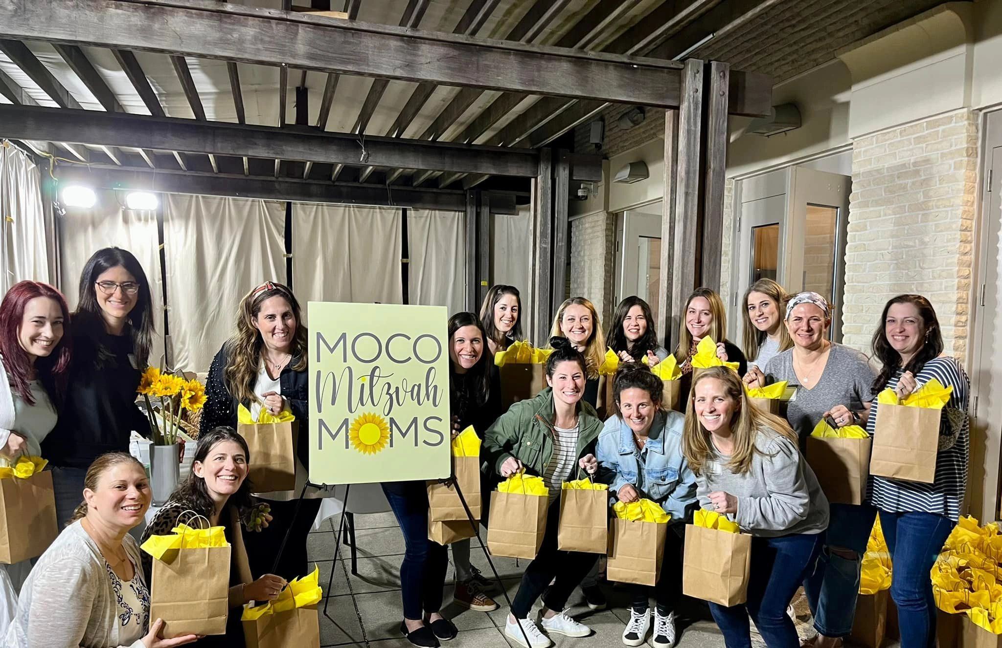 MoCo Mitzvah Moms