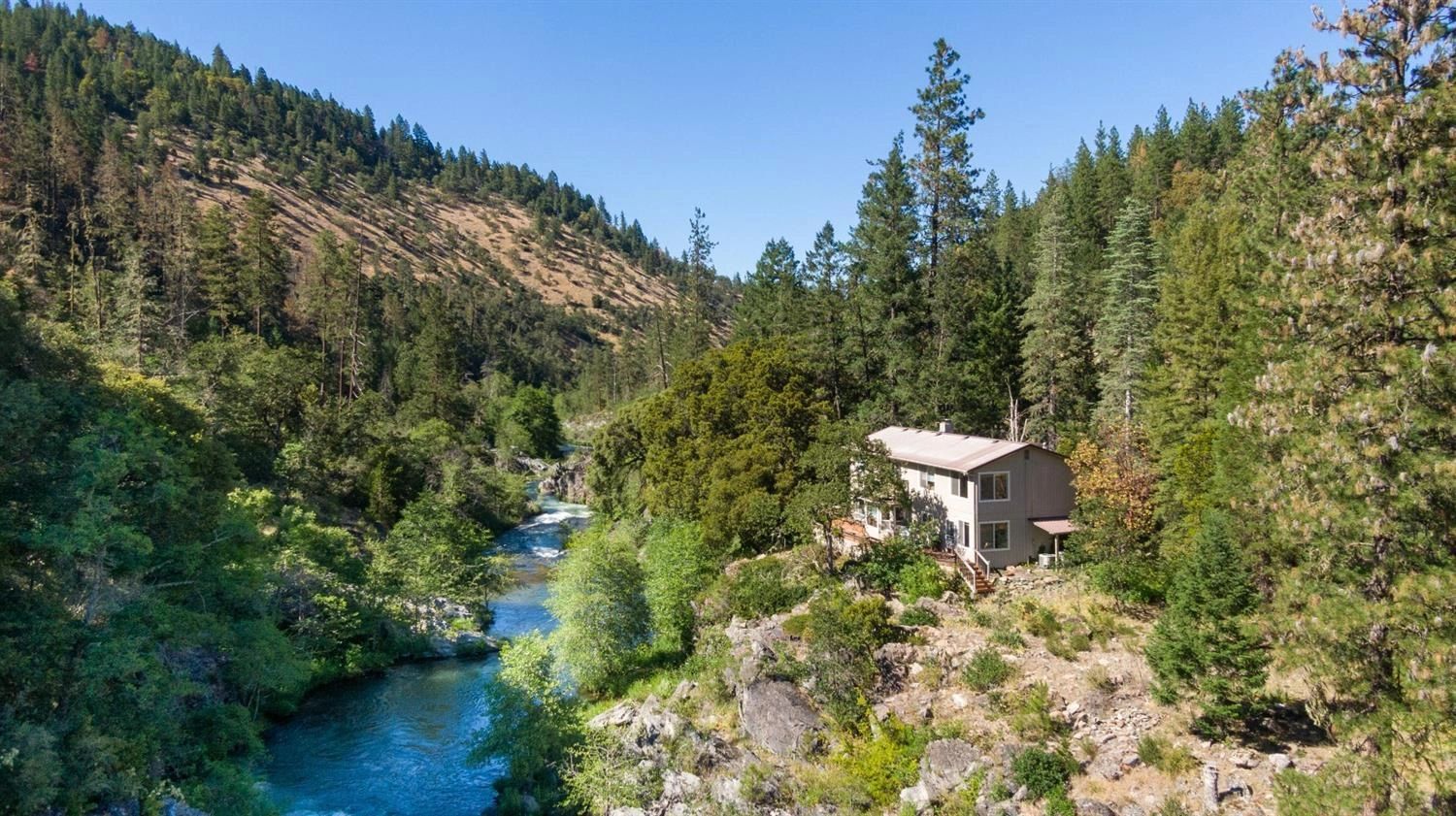 Applegate Riverside Retreat