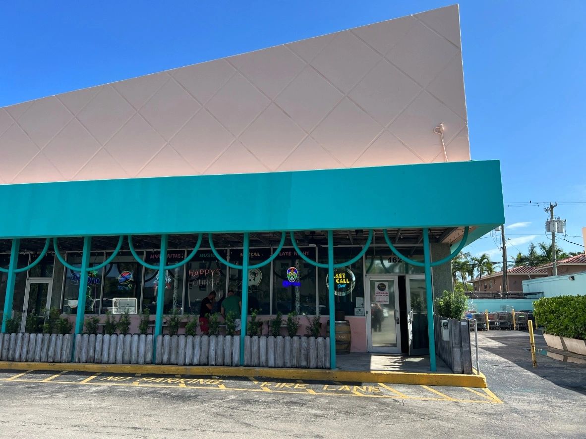 Happy's Stork Lounge