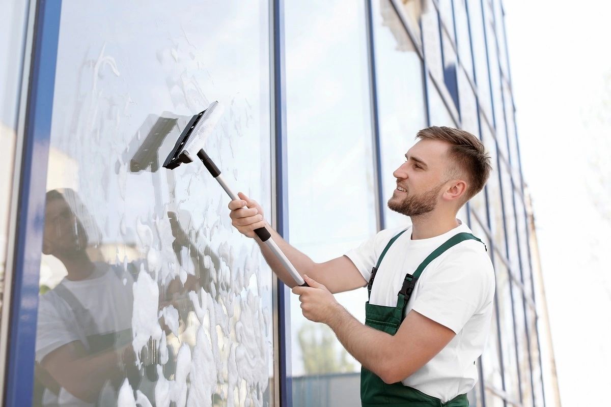 Expert Window Cleaning Services in Kelowna & Lake Country, BC