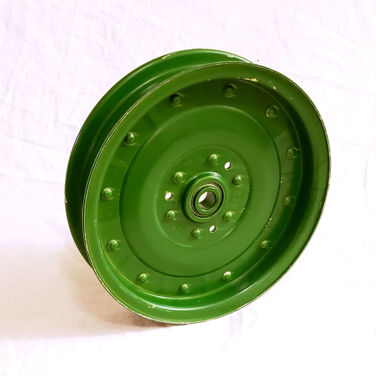 Idler pulley for fan JD 300 corn husker picker Part # AN30569 - Aftermarket