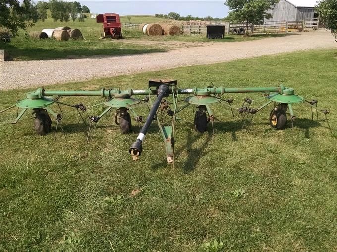 John Deere Hay Tedder