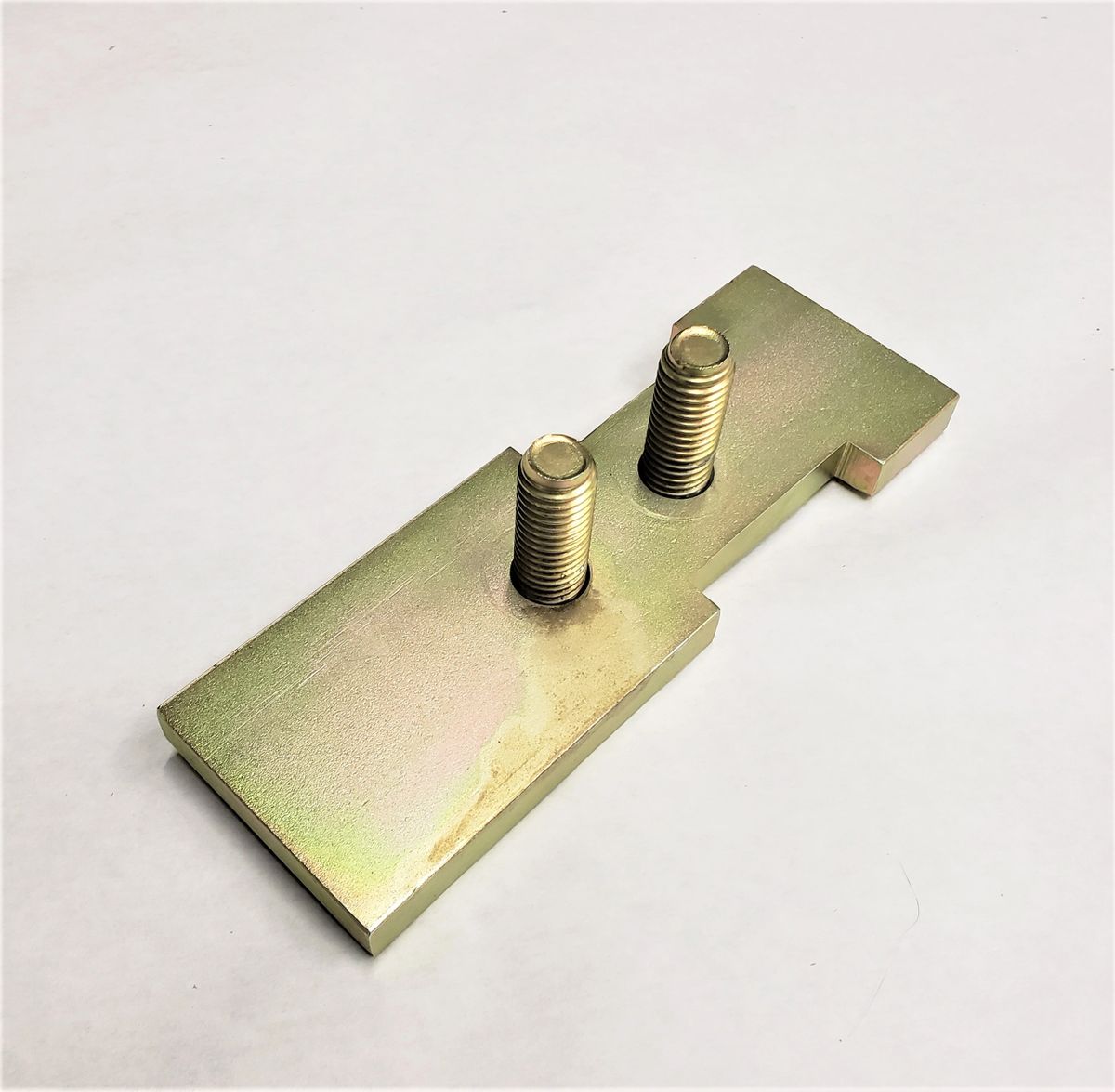 Adjusting plate for drive chain 2 1/4" side opening NH L553 L554 L555 ...