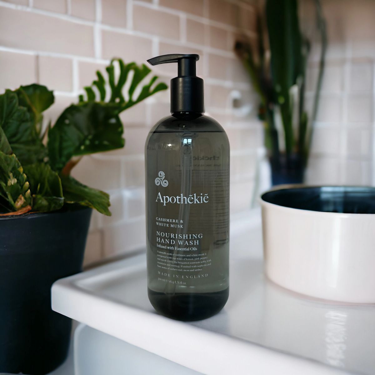 Apothekie Cashmere & White Musk 500ml Hand Wash