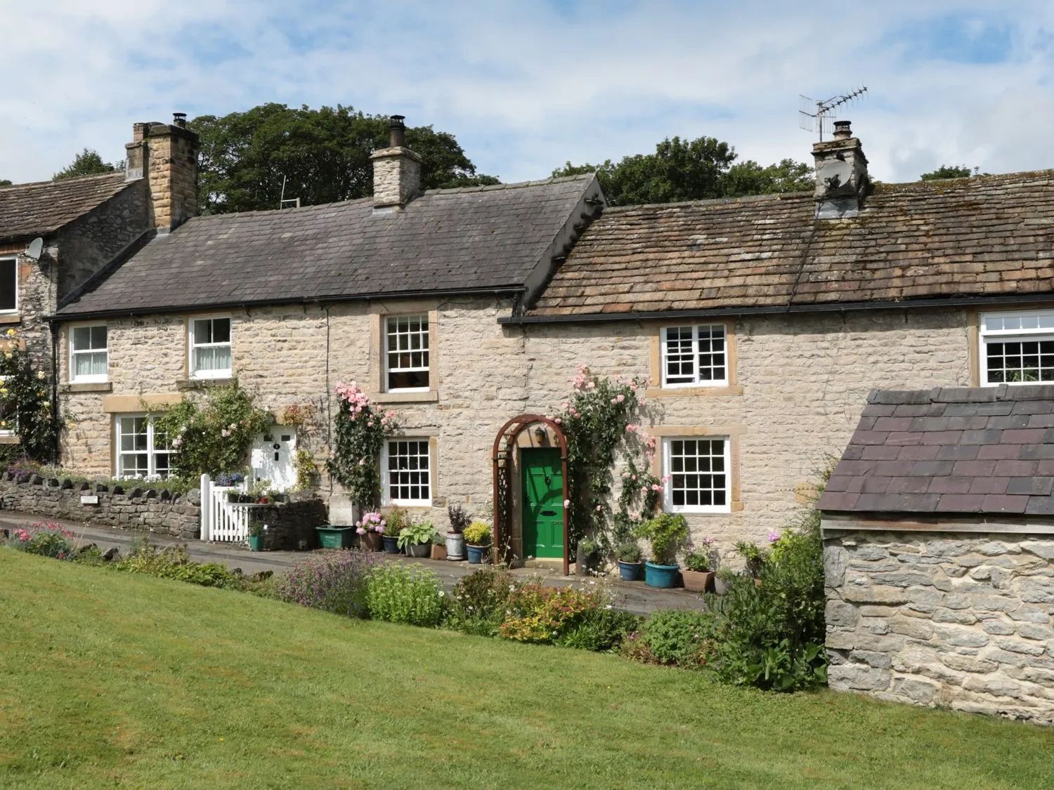Holiday Let in Castleton | 1632 Cottage in the Peak District