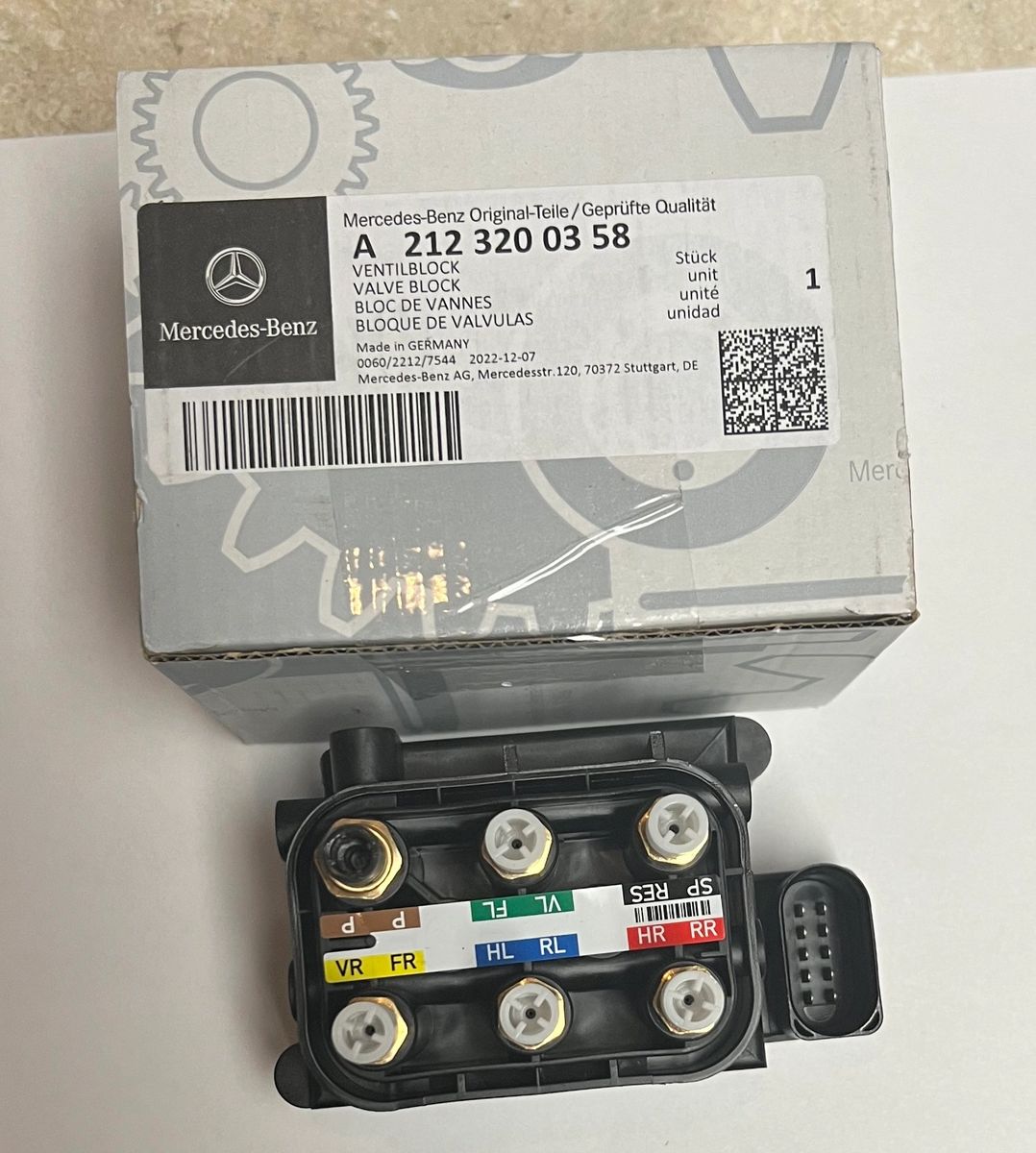 Genuine OEM Mercedes-Benz Air Suspension Valve A2123200358