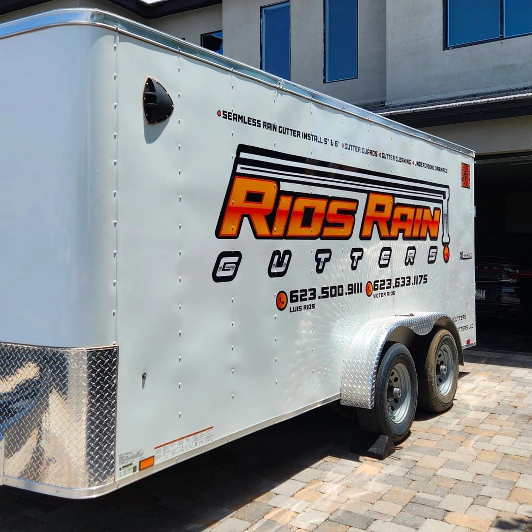 Vibrant Trailer Decal Wrap: Rios Rain Gutters