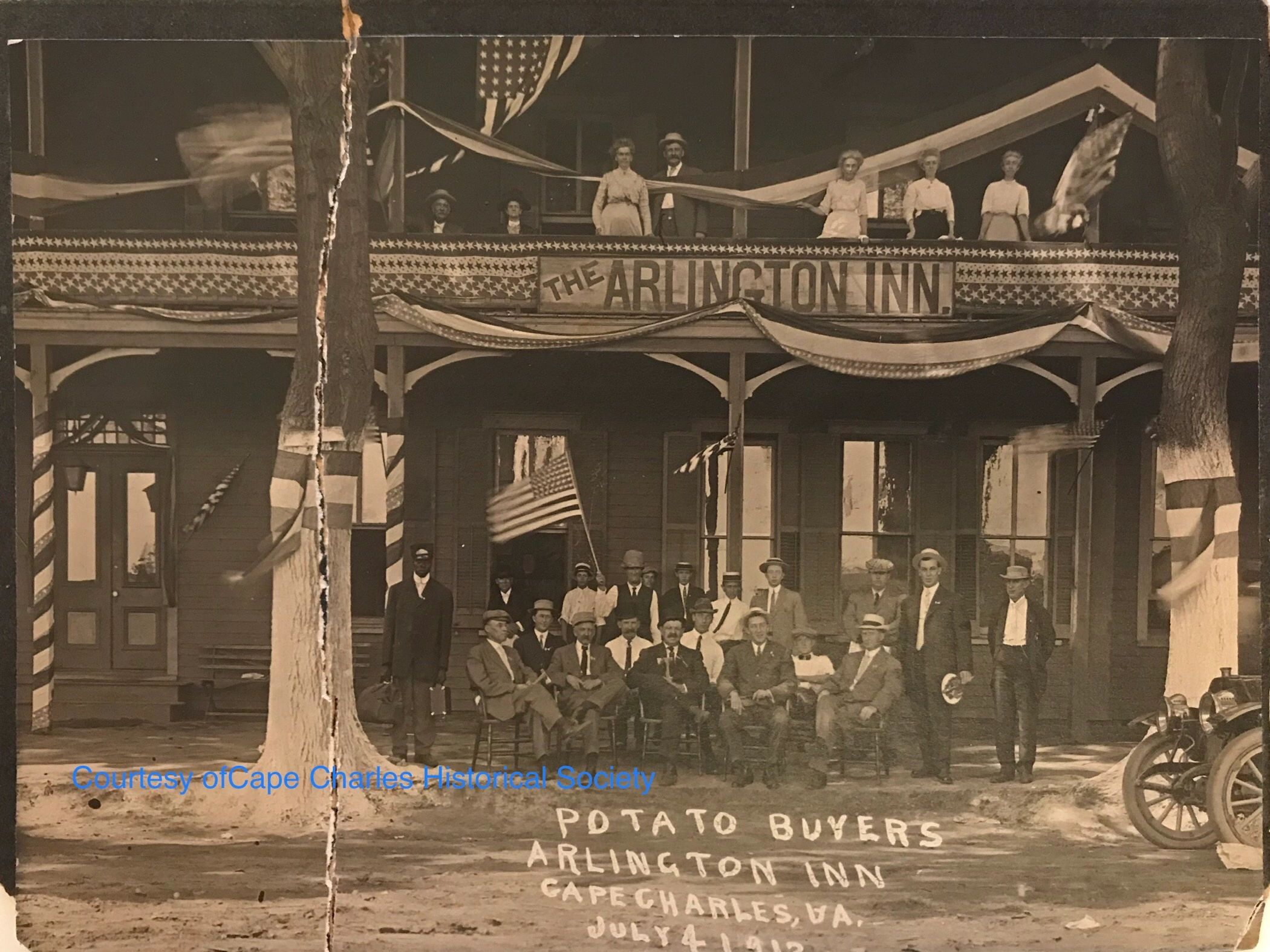Moving the Arlington Inn in 1921