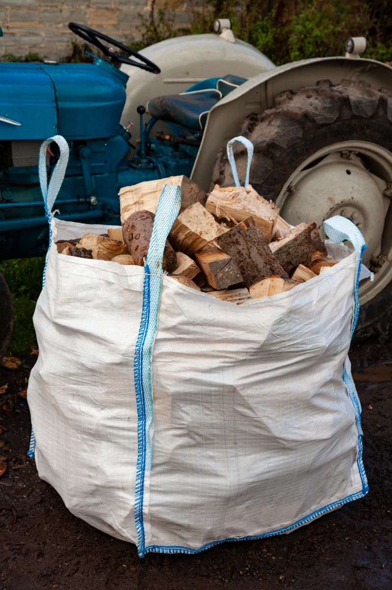 Standard builders bag of logs
