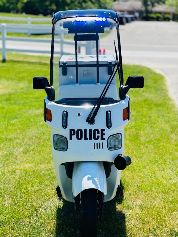 Copsicle ice cream trucks - We Build Ice Cream Trucks for Police ...