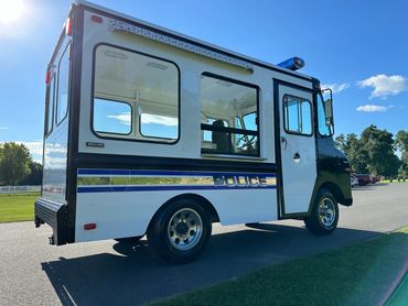 Copsicle ice cream trucks - We Build Ice Cream Trucks for Police ...