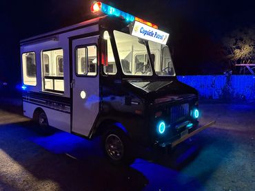 Copsicle ice cream trucks - We Build Ice Cream Trucks for Police ...