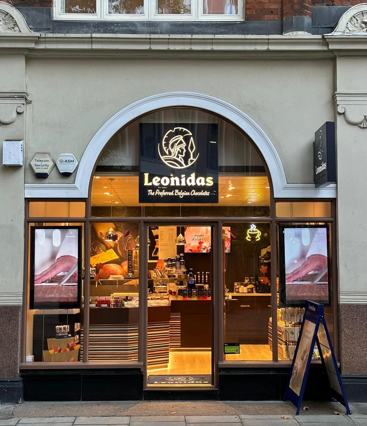 Leonidas St James