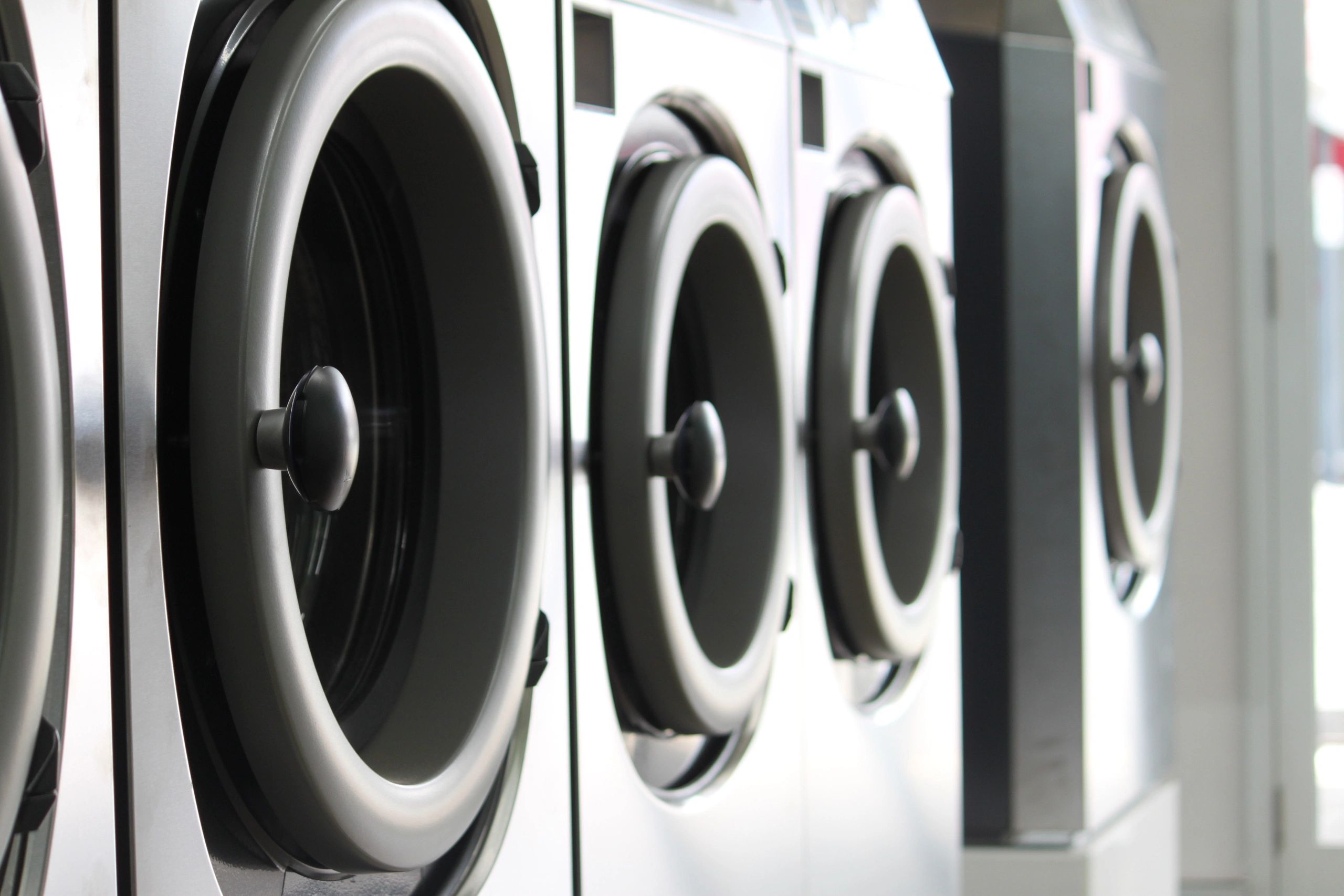 Wash Dry Fold Laundry - Laundry Service, Laundromat