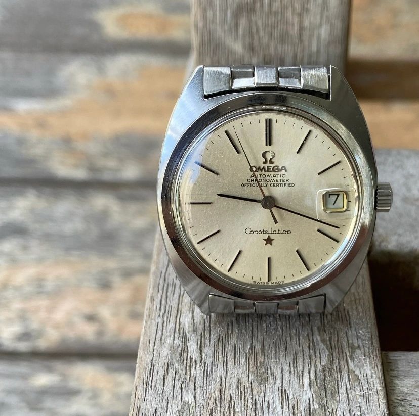 (Ivory Cream Rare Dial) 1960s' Omega Constellation C-shape Chronometer DATE