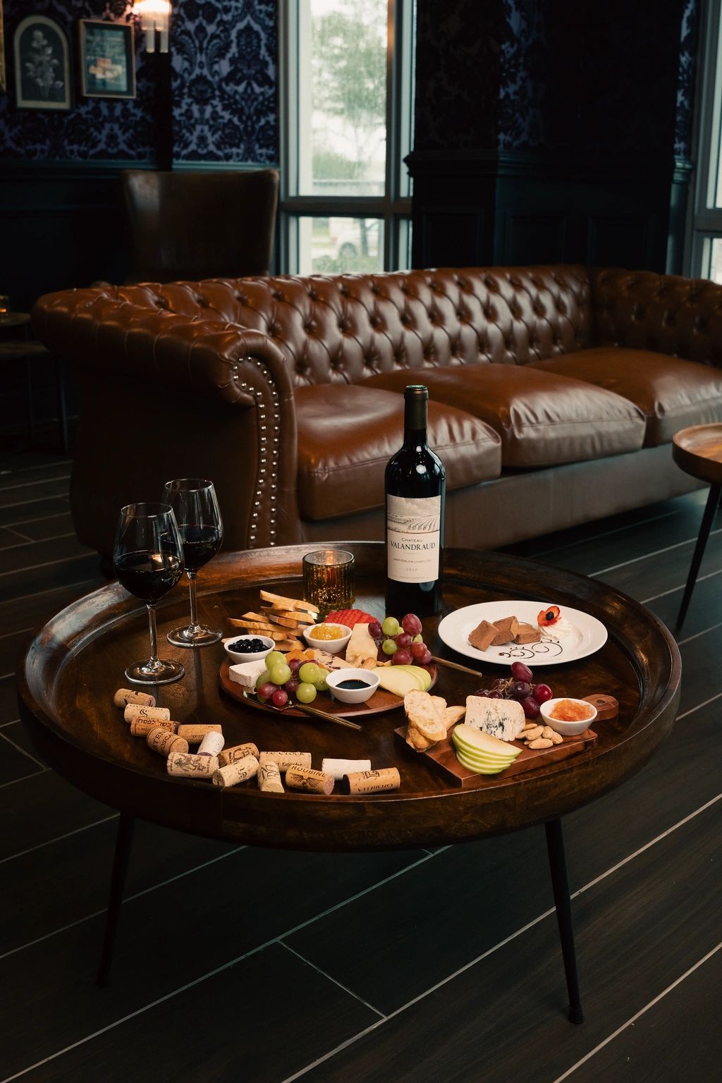 Discover Our Wine Bar and Restaurant Experience