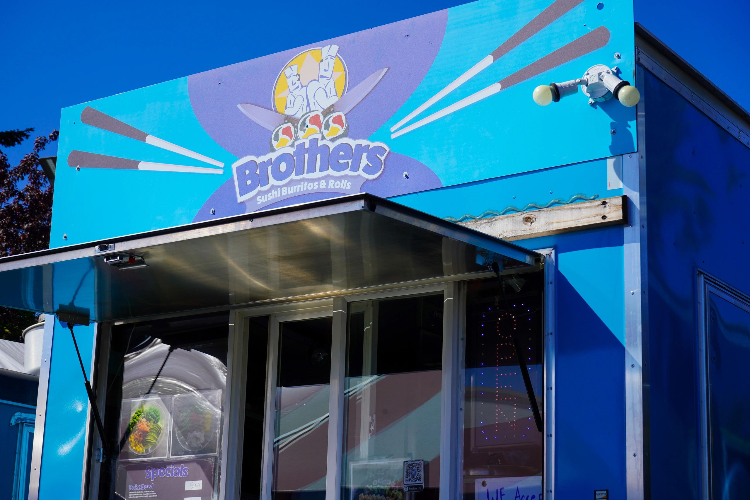 Brothers Sushi Burritos & Rolls