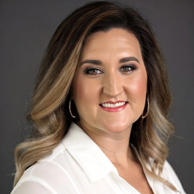 NC Realtor - HomesbyHollyR