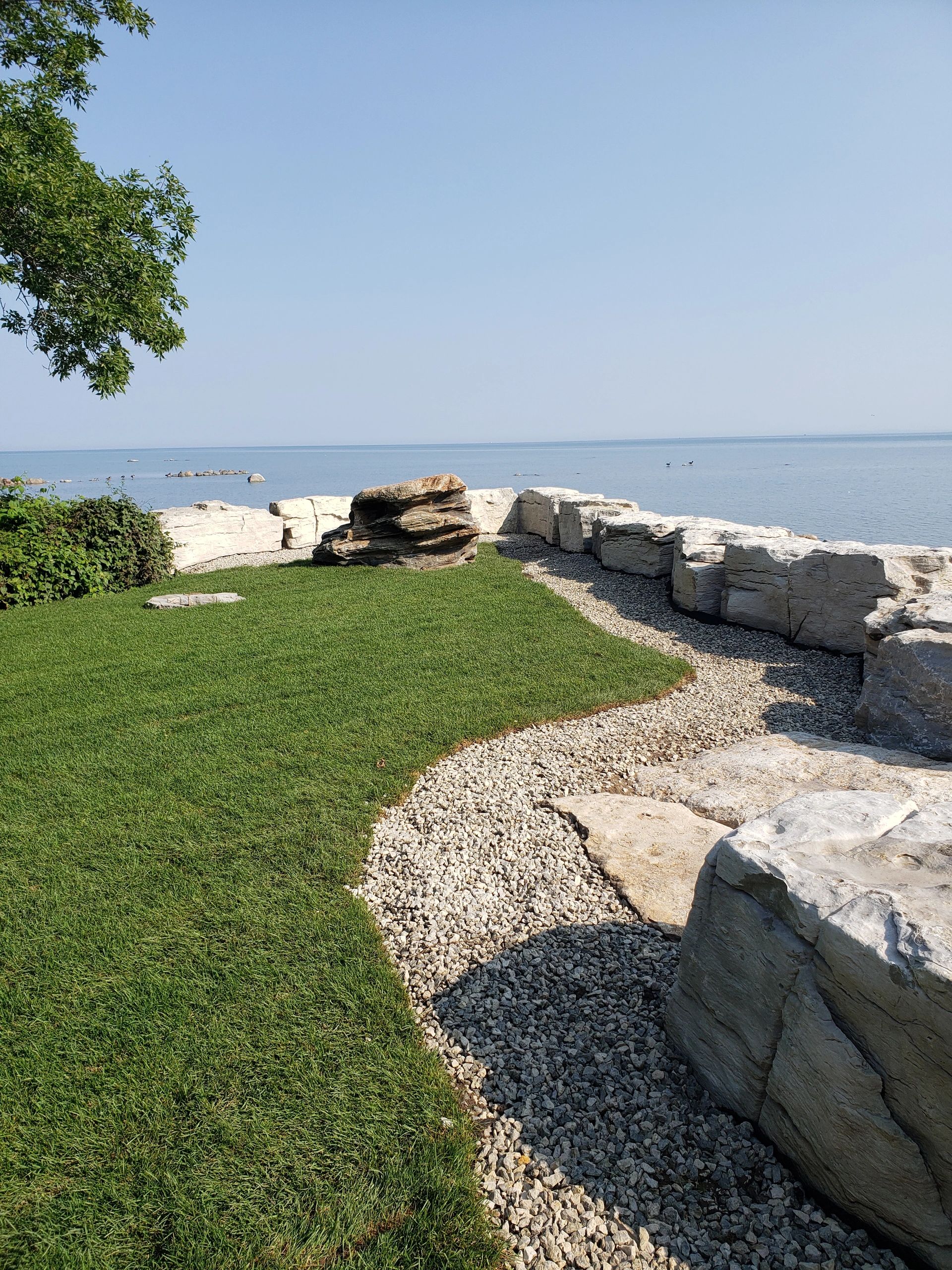 APG.ca - Beach Cleaning and Shoreline Walls, Armour Stone