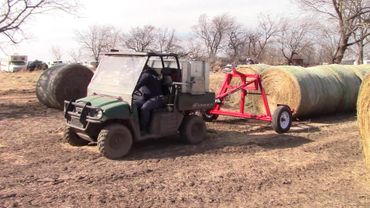 2ez Bale Mover - Spear Bale Mover, Single Bale Hay Trailer, Hay Dolly ...