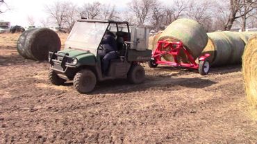 2ez Bale Mover - Spear Bale Mover, Single Bale Hay Trailer, Hay Dolly ...