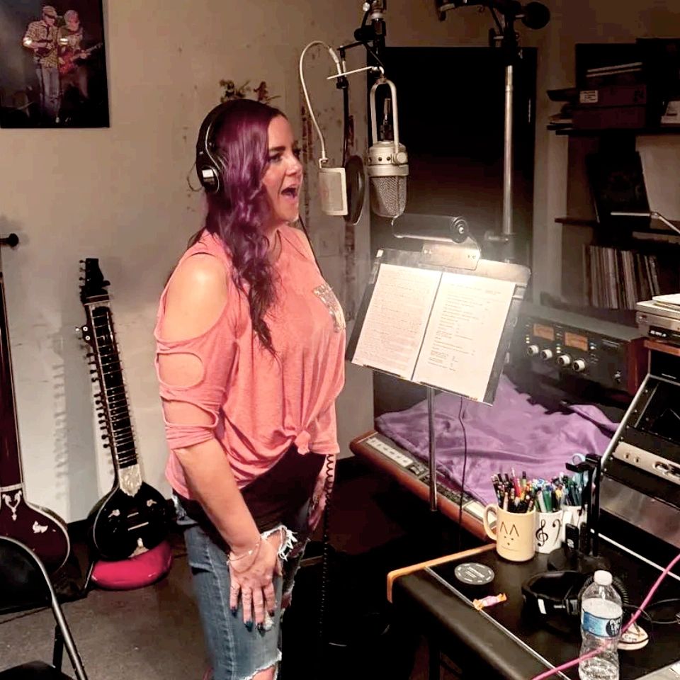 Tara Renee Bio