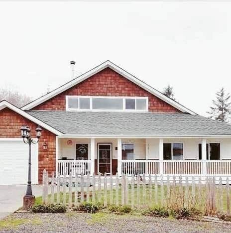 Podhola Construction