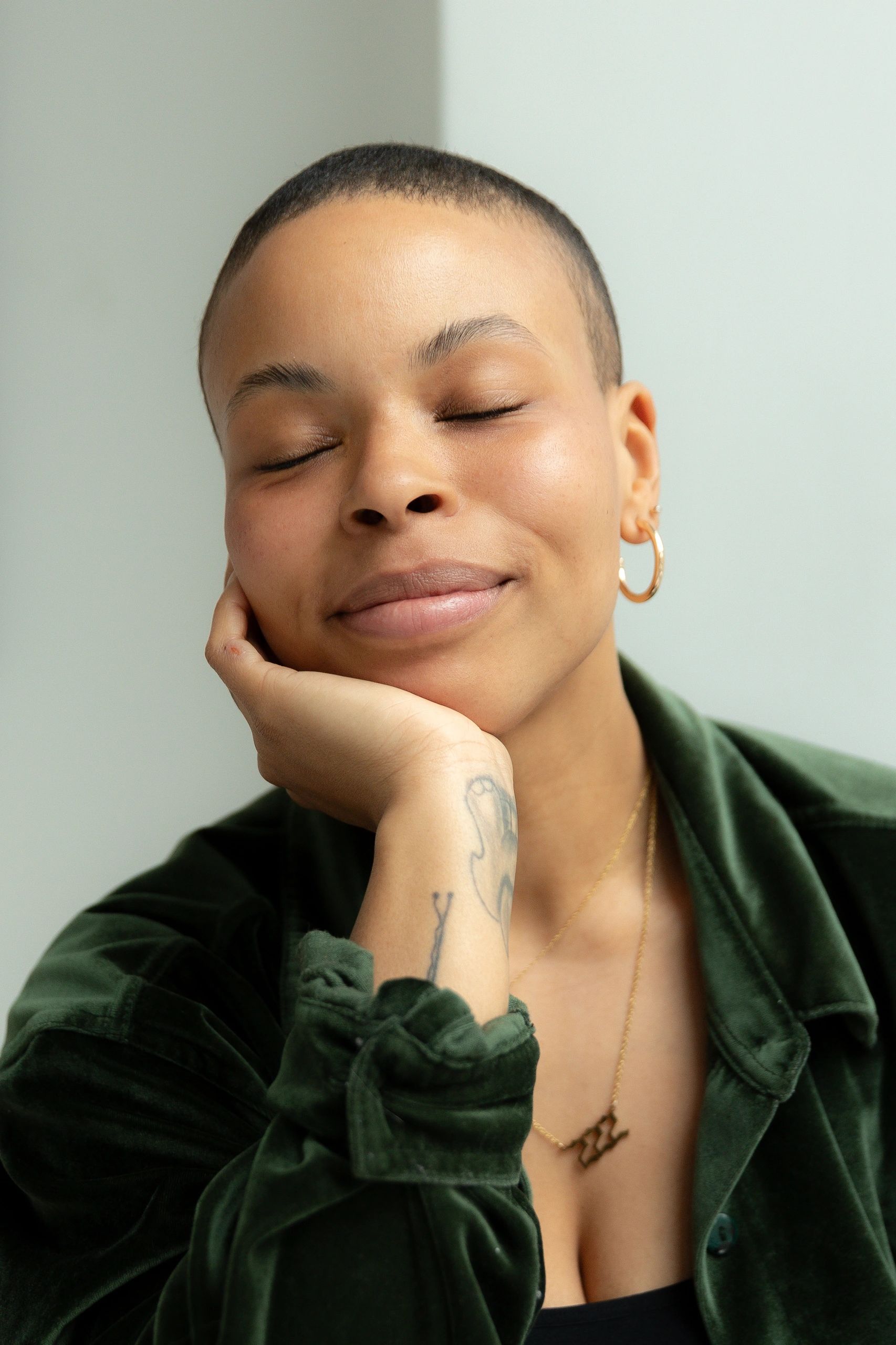 Dominican Latinx Writer and Event Curator | Golden Light Poetry
