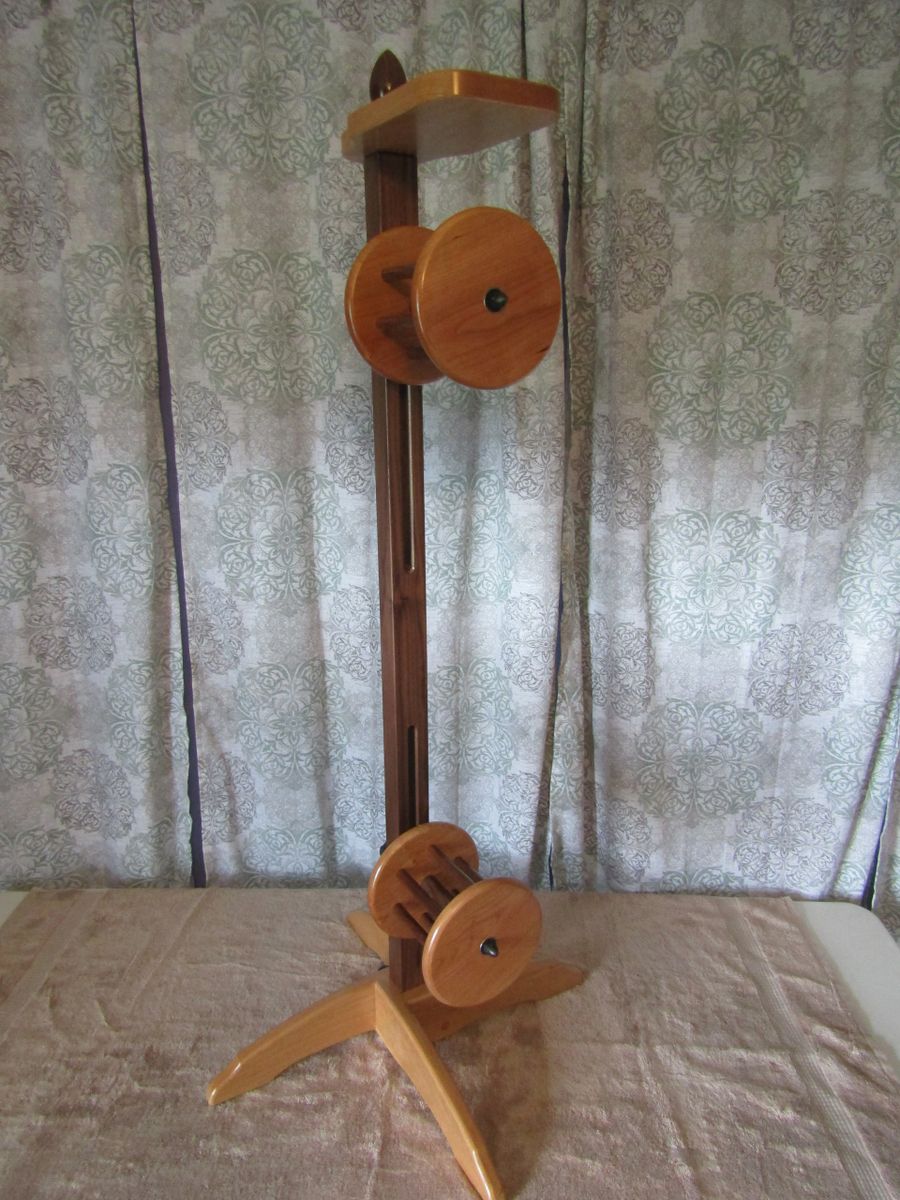 Squirrel Cage Swift Cherry Walnut Mix