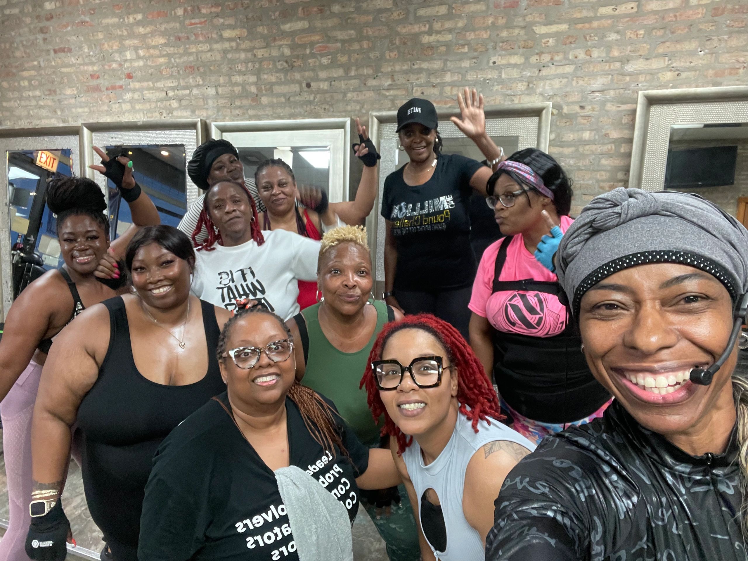 BODY MAKEOVER BOOTCAMP WEAR BLACK