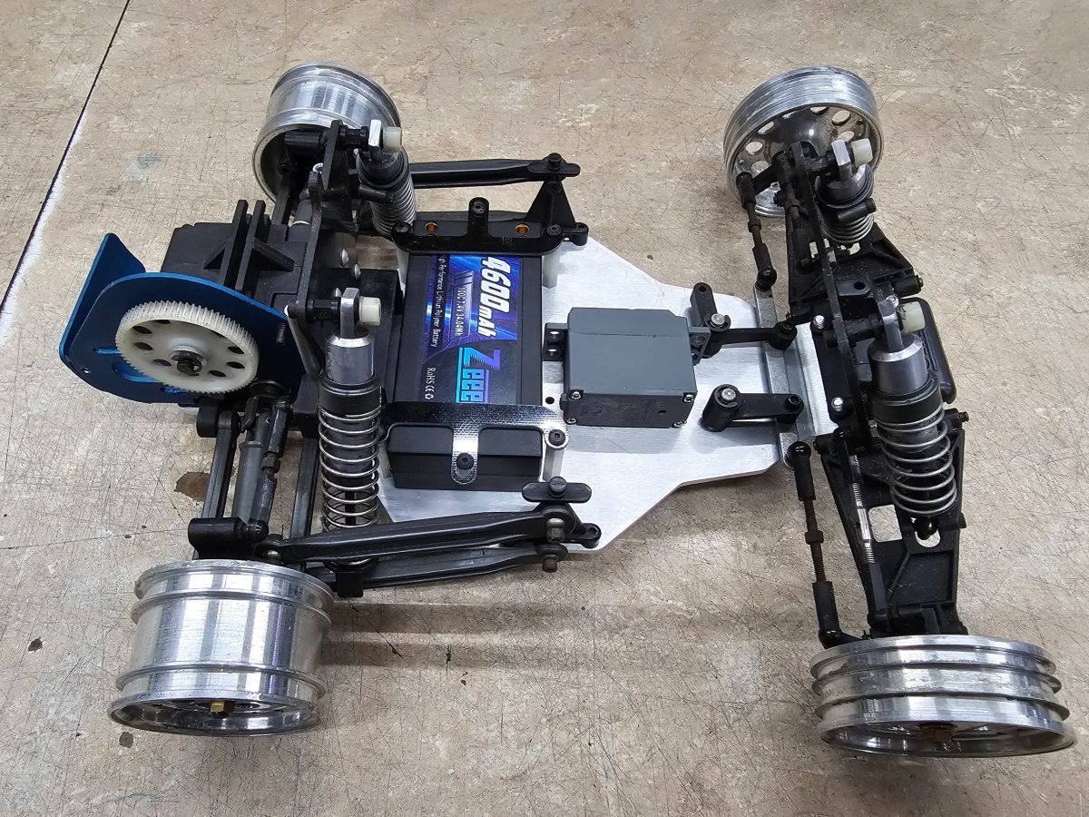 Comical chassis for Losi JRX2
