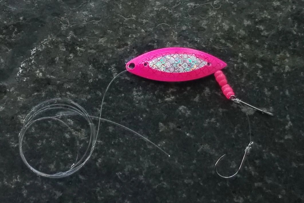 PRECISION BENT (PB) SPOON, PINK FLASH, 1-1/2" NICKEL