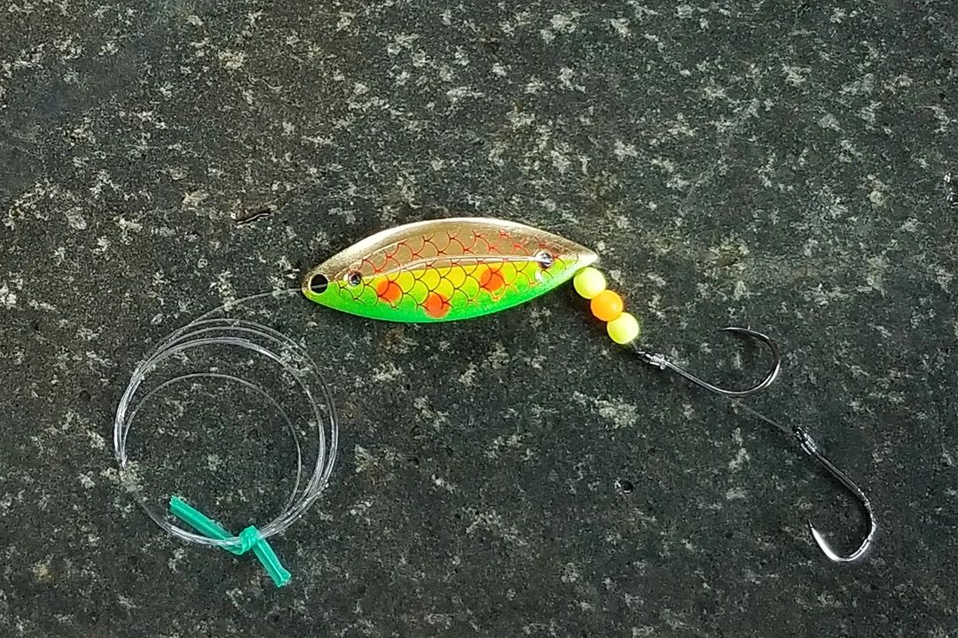 PRECISION BENT (PB) SPOON, YELLOW, GREEN-ORANGE DOTS, 1-1/2" BRASS