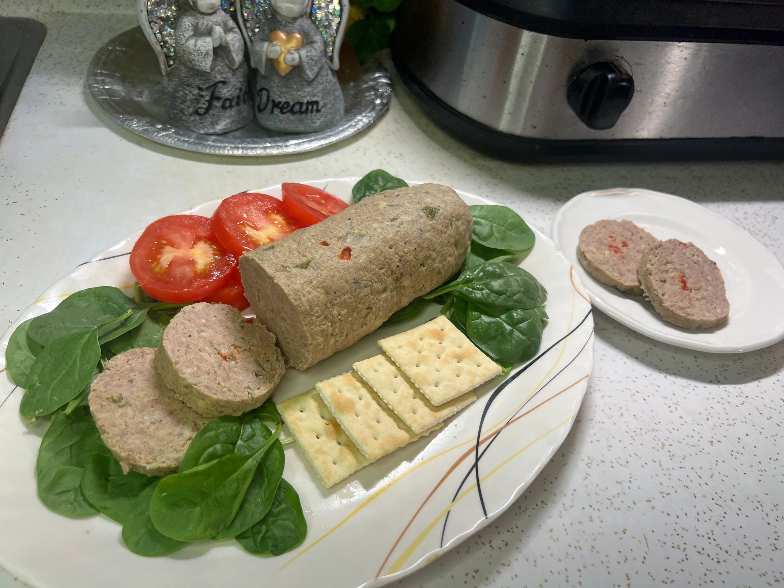 Carne fría prensada
