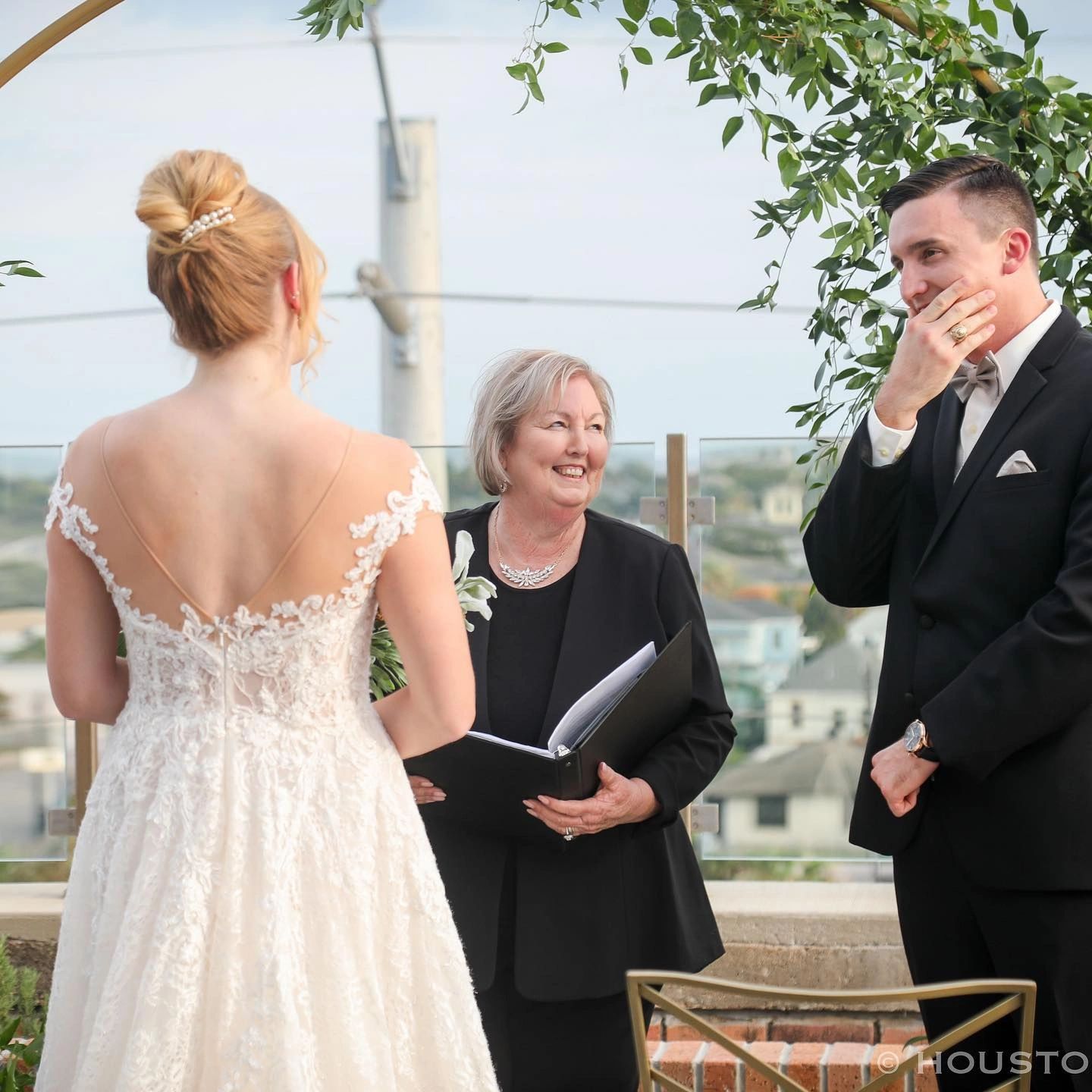 Officiants Ceremony, Wedding Officiant - Wedding Heart Ceremonies