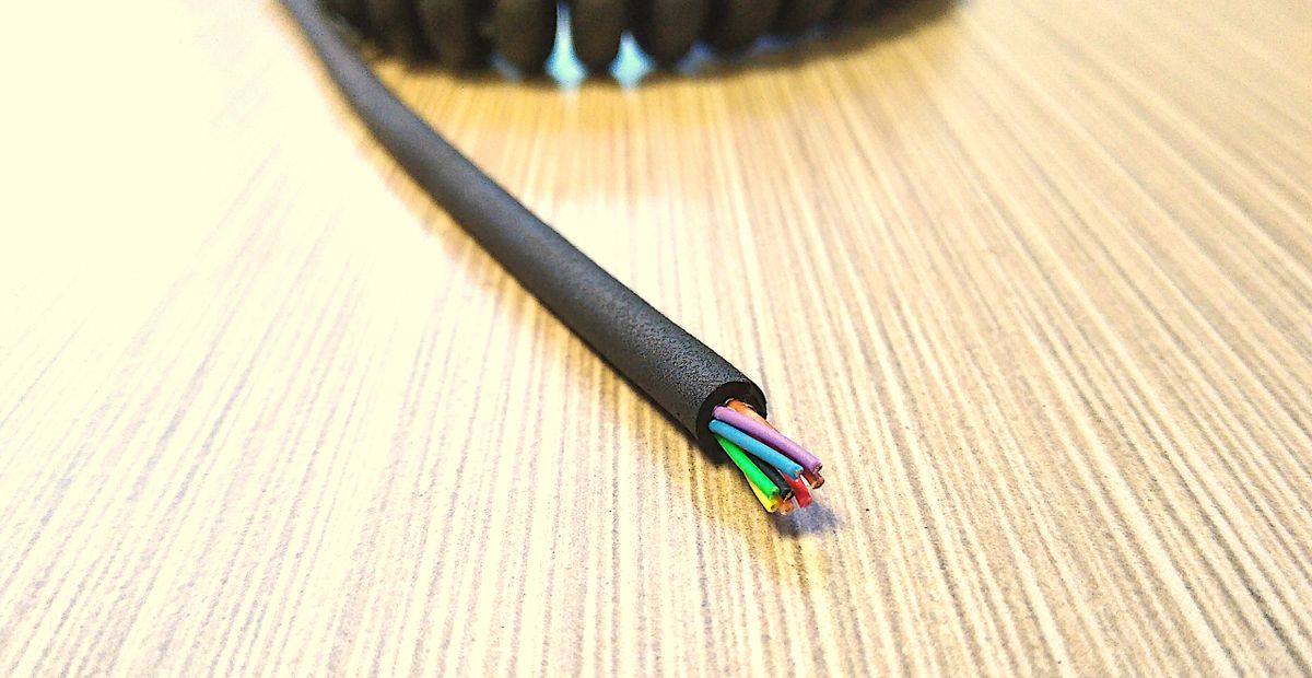 ECS288 - Electronic Coiled Cord 28 Gauge with 8 Conductors - Aluminum ...