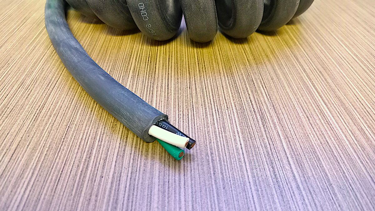 PCO143 - Power Coiled Cord 14 Gauge with 3 Conductors - No Shield - 600 ...