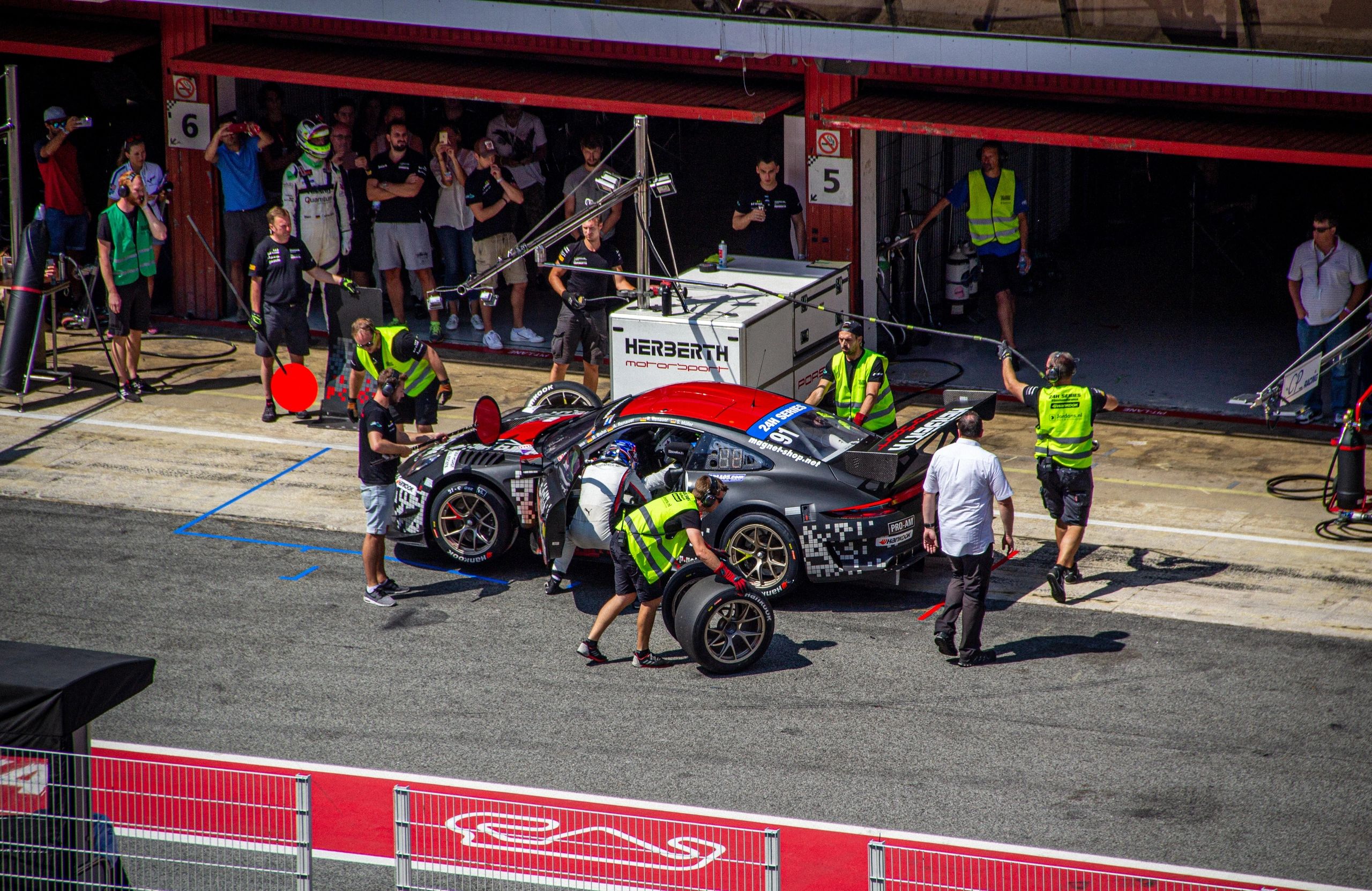 Pit Stop. Part II - The stop