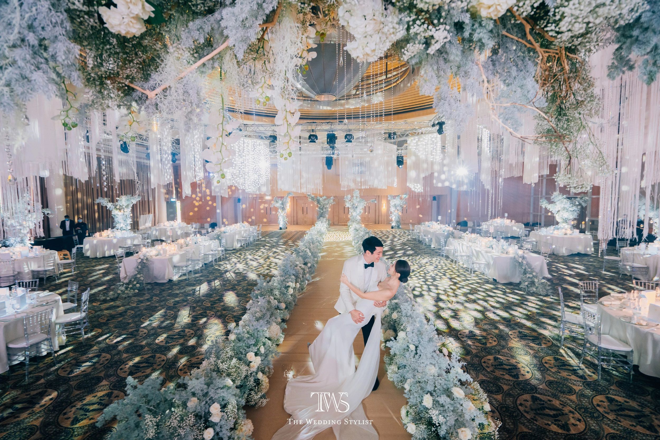 HOME [the-wedding-stylist.com]