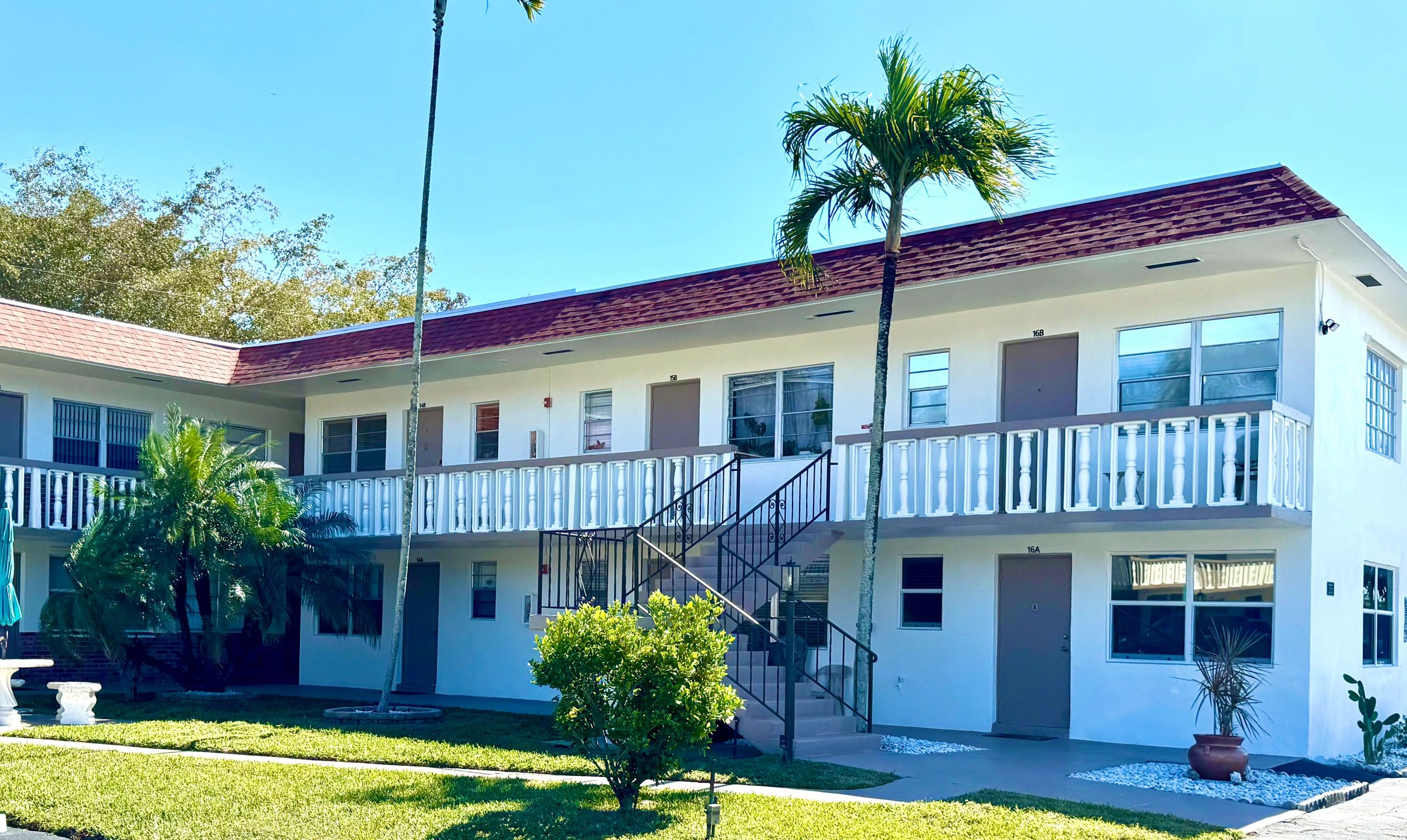 Crystal Court Manor - Bldg 15