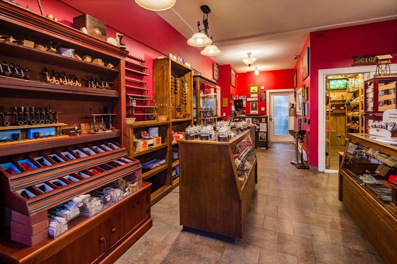 Tobacco Shop | Best Pipe, Cigar Shop Anchorage - G & P